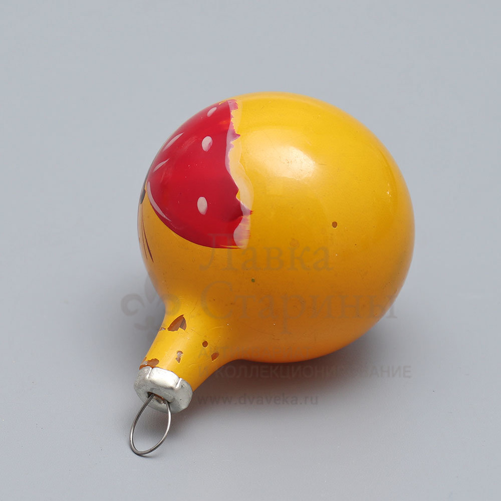 Купить винтажную игрушку для новогодней ёлки «Шарик с бабочкой».