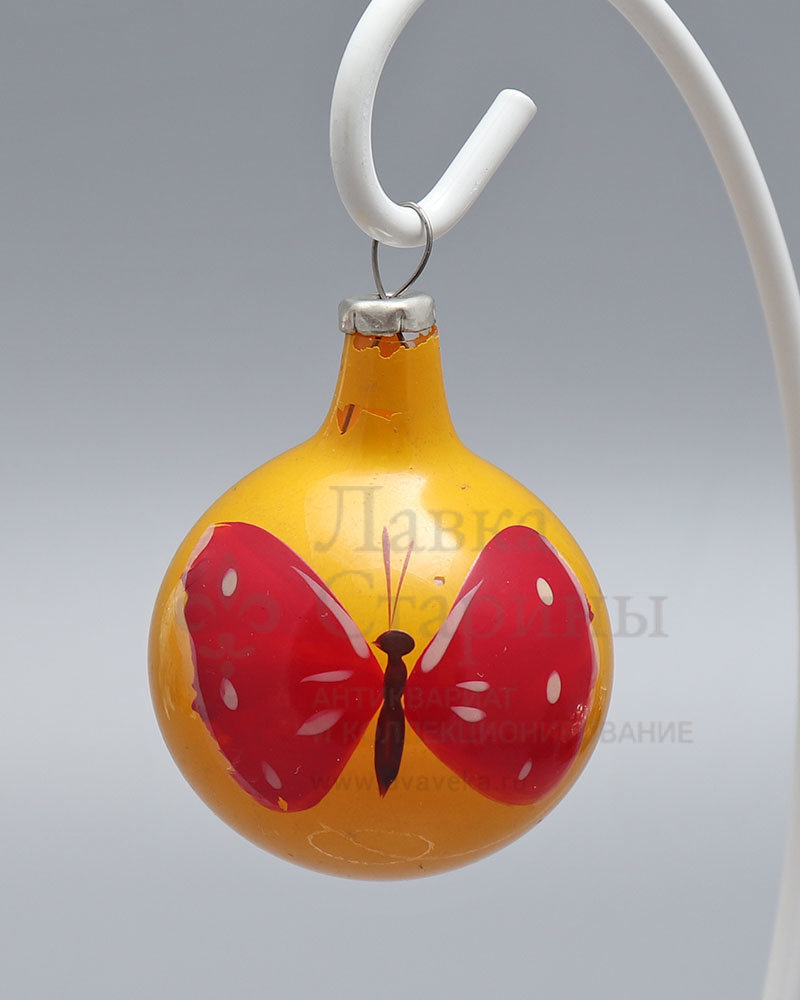 Купить винтажную игрушку для новогодней ёлки «Шарик с бабочкой».